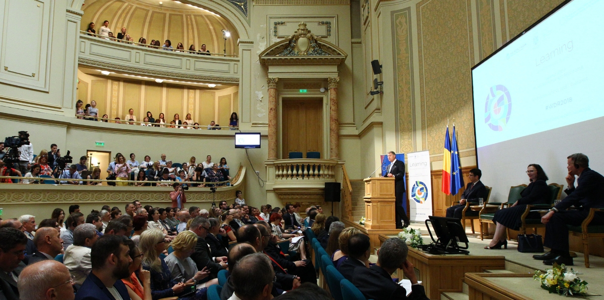 Școala Naţională de Studii Politice și Administrative (SNSPA)