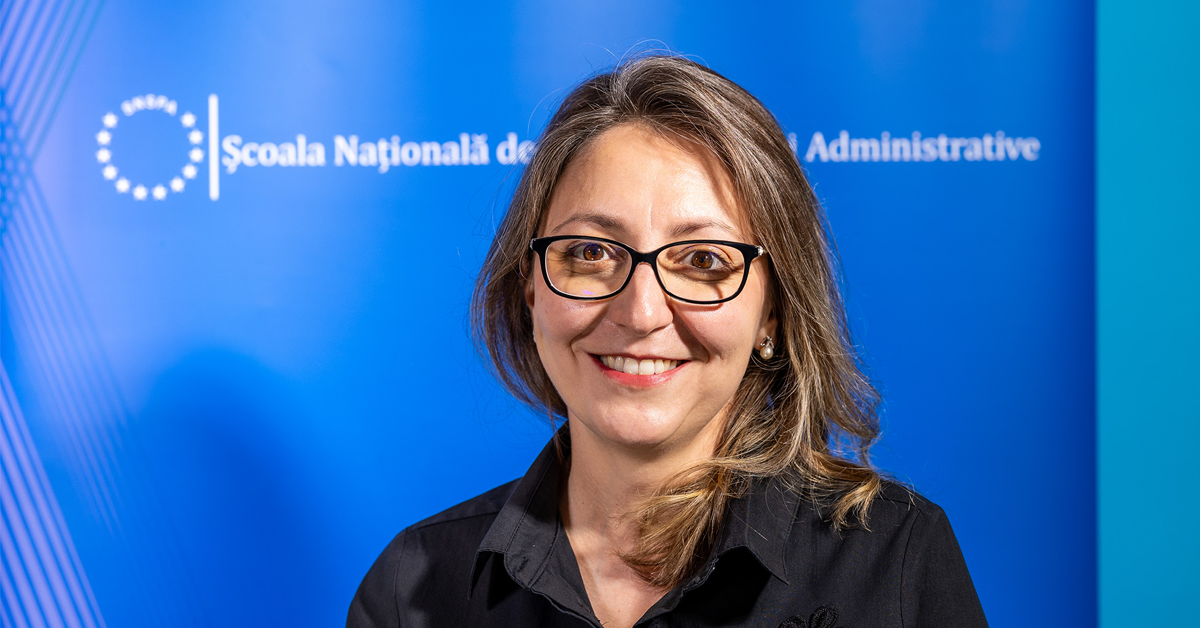 Conf. univ. dr. Diana Iancu, decana Facultății de Administrație Publică ...